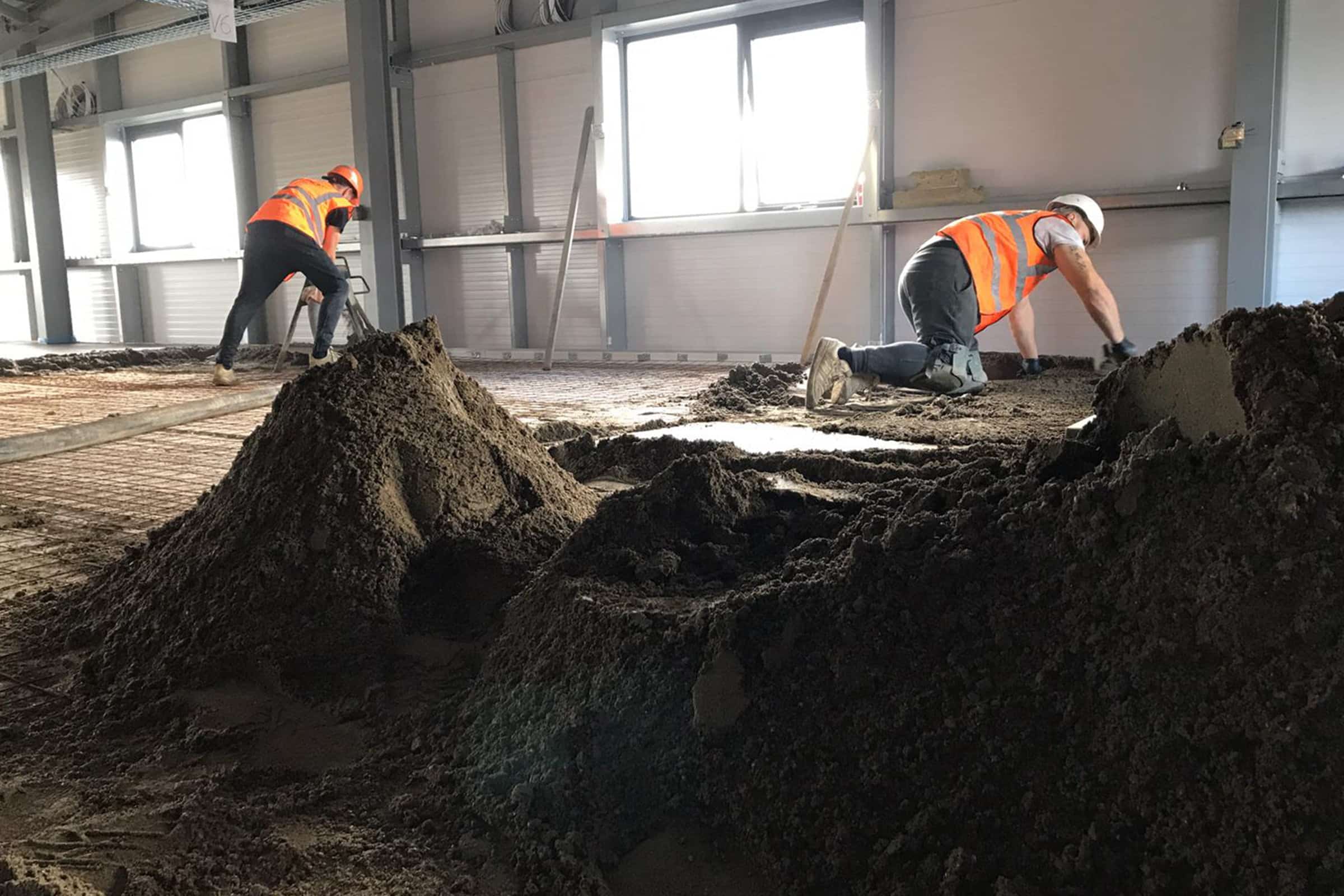 Fibre reinforced screed - Warehouse flooring - Bedford - 240㎡ - 01933 ...